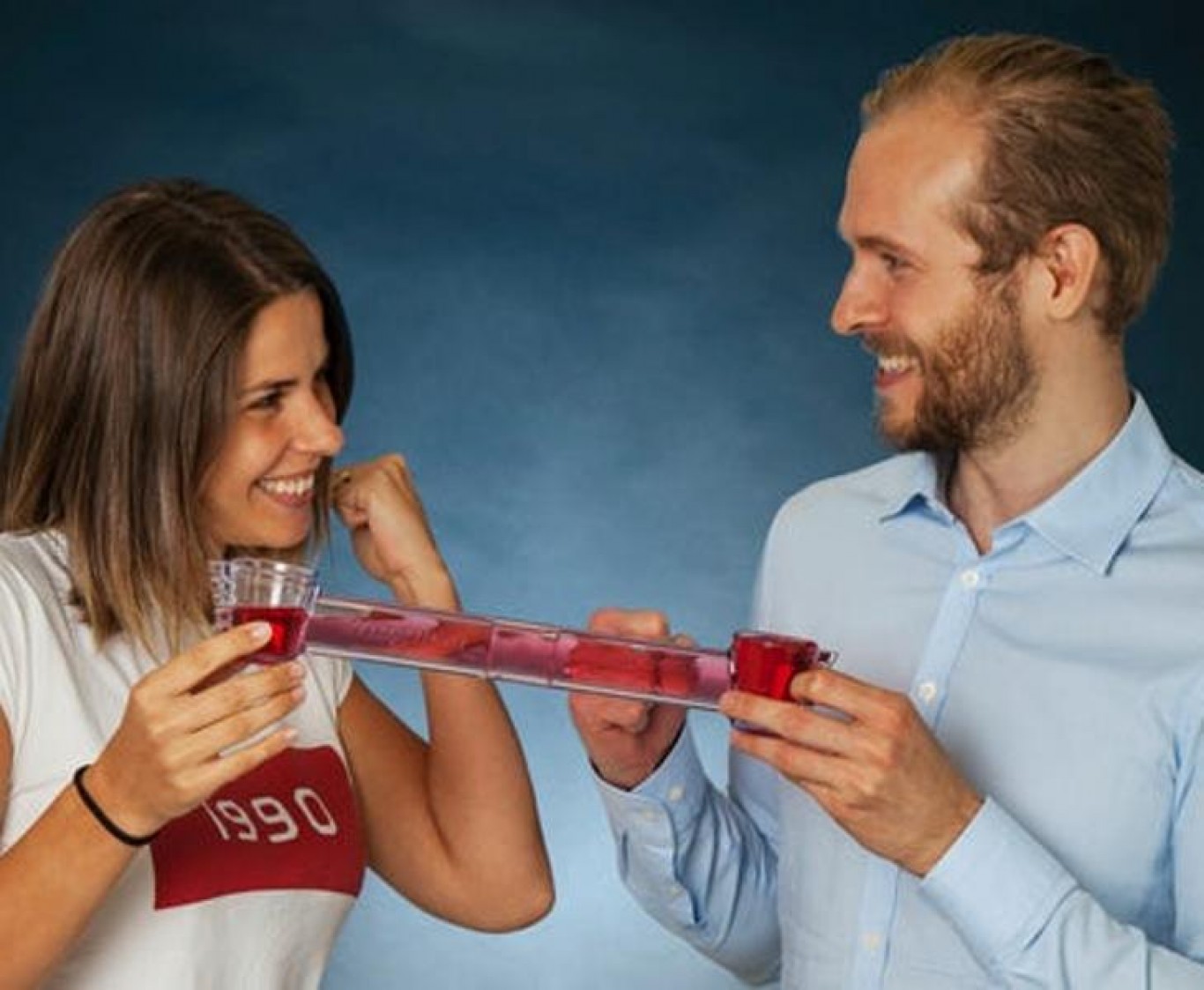 Παιχνίδι ενηλίκων με σφηνάκια ποτού για 2 άτομα, Wingman Shot Glass | G ...